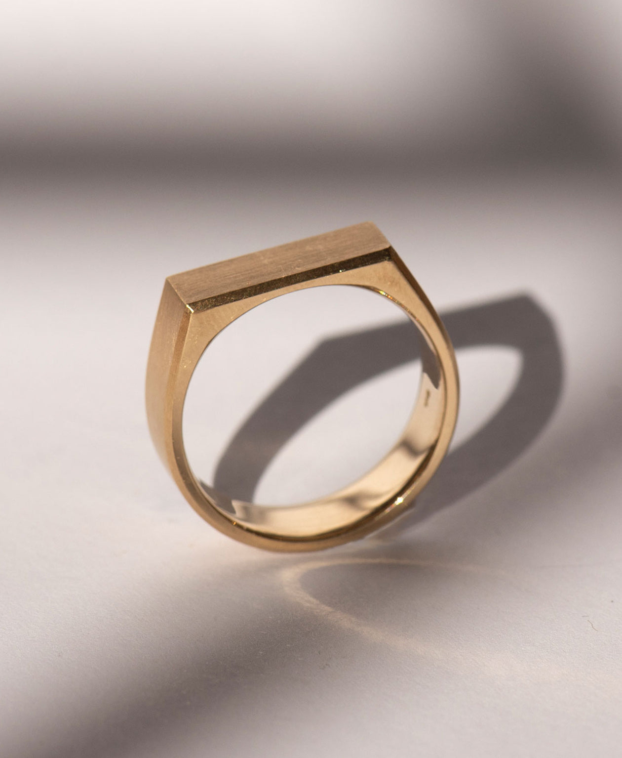 Eterno Band - 18k Yellow Gold | Zoë & Morgan UK