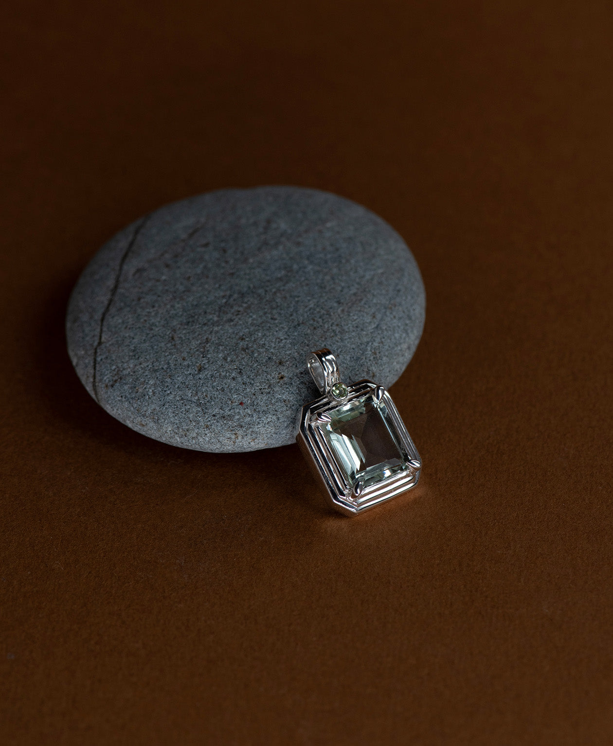 Thea Charm - 925 Sterling Silver, Green Amethyst | Zoë & Morgan UK